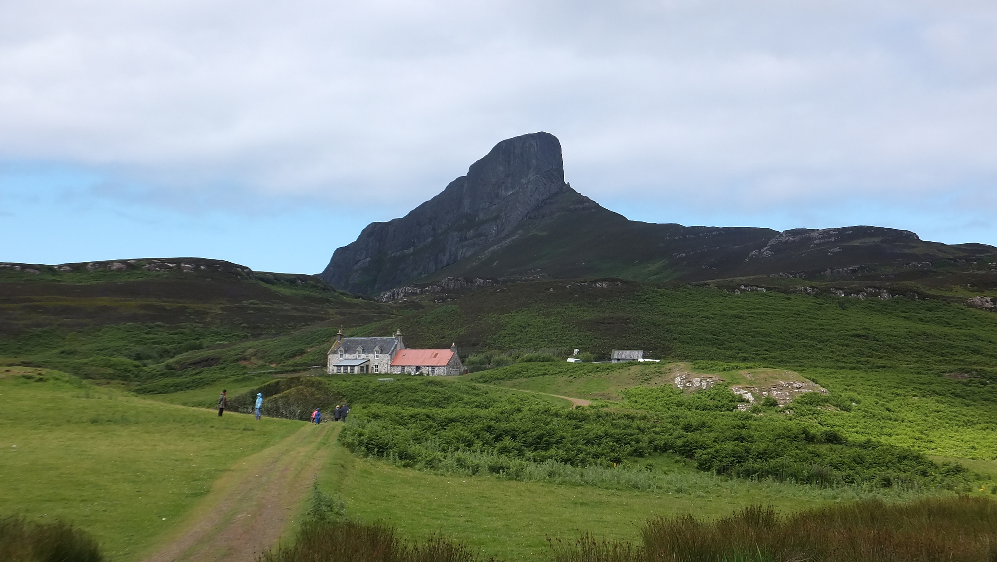 Meet Isle of Eigg - Scotland´s hidden heritage - Ecobnb