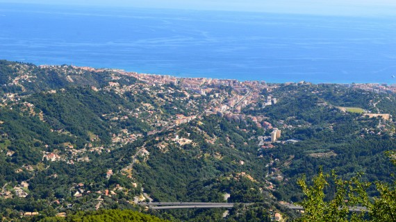 Here's why you must visit the Alpes-Maritimes - Ecobnb