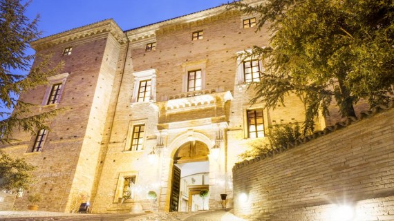 15 Villages and Castles where to live a Dream Vacation in Italy - Ecobnb