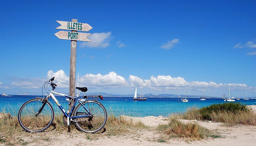Formentera: a beauty of mother nature and green routes suggestions
