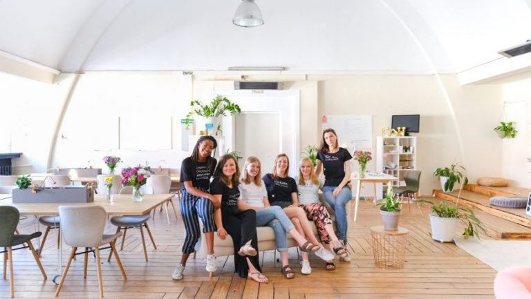 10 Examples of Eco-friendly Office and Green Benefits - Ecobnb