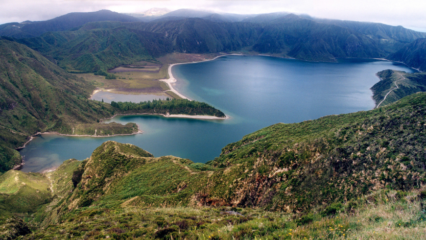 Hiking in the Azores: the 10 Best Hiking Trails You Must Do - Ecobnb